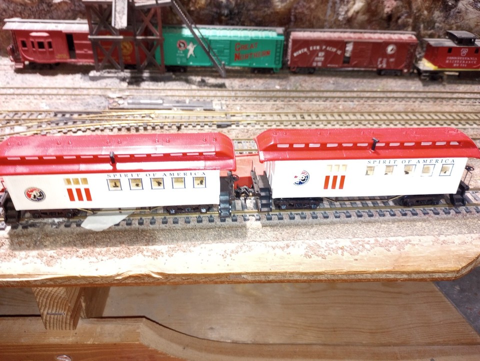 HO Mantua Bicentennial 4-6-0 Steam Engine Locomotive with cars | eBay