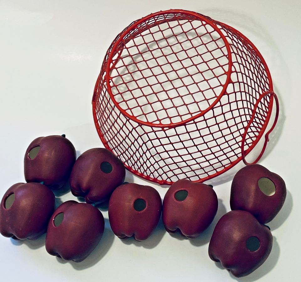 APPLE BASKET, WIRE, APPLE-HANDLES + 8 RED CERAMIC APPLES, FALL, AUTUMN ...