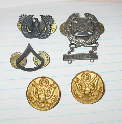 VINTAGE U S ARMY MARKSMAN GRENADE BADGE,WARRANT OFFICERS PIN,BUTTONS ...