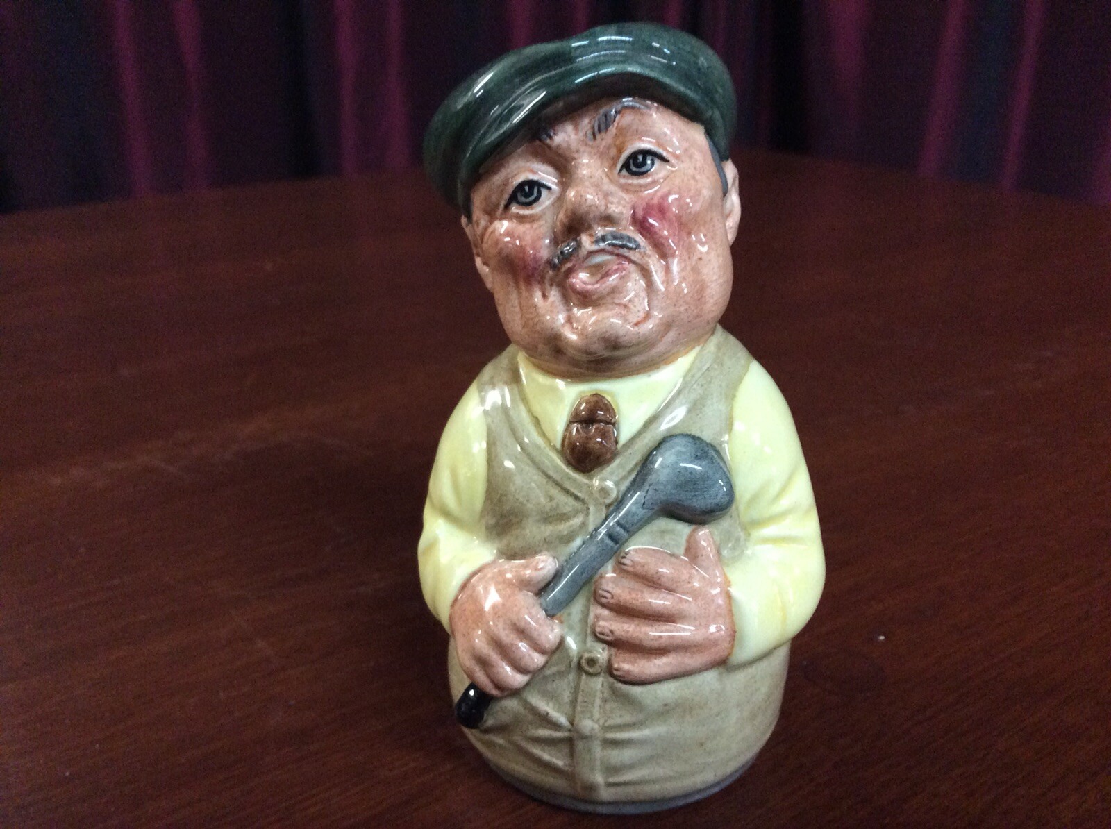 Royal Doulton DOULTONVILLE Toby Jug D6740 Major Green The Golfer | eBay