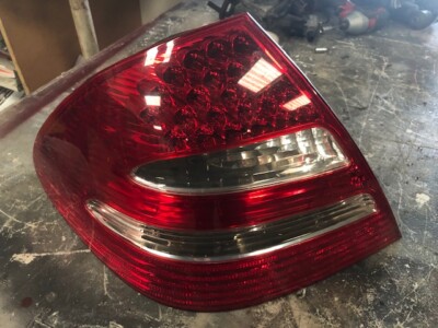 MERCEDES W211 E55 AMG REAR NEAR SIDE LIGHT A211 820 05 64 | eBay