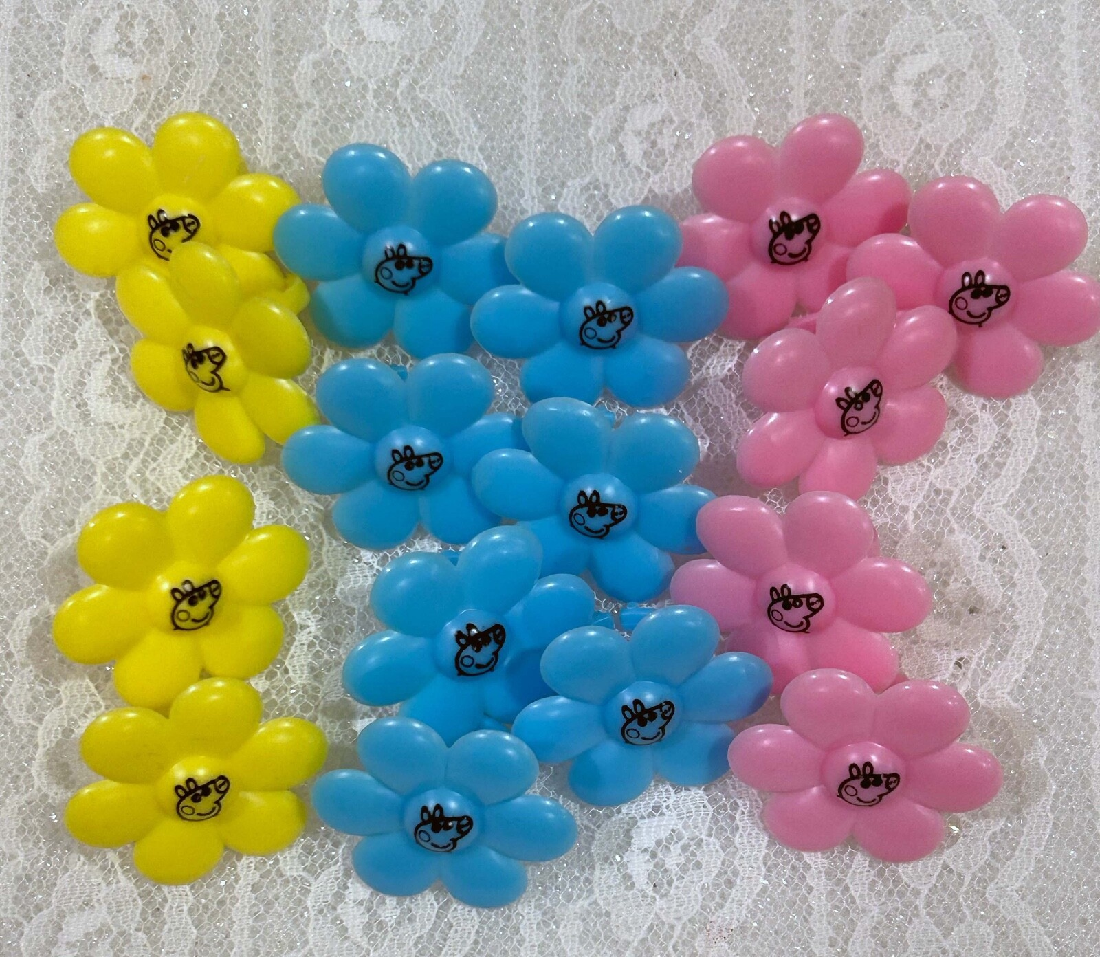 DesignWare Peppa Pig Rings Party Favor Set of 16 New Yellow Blue Pink ...