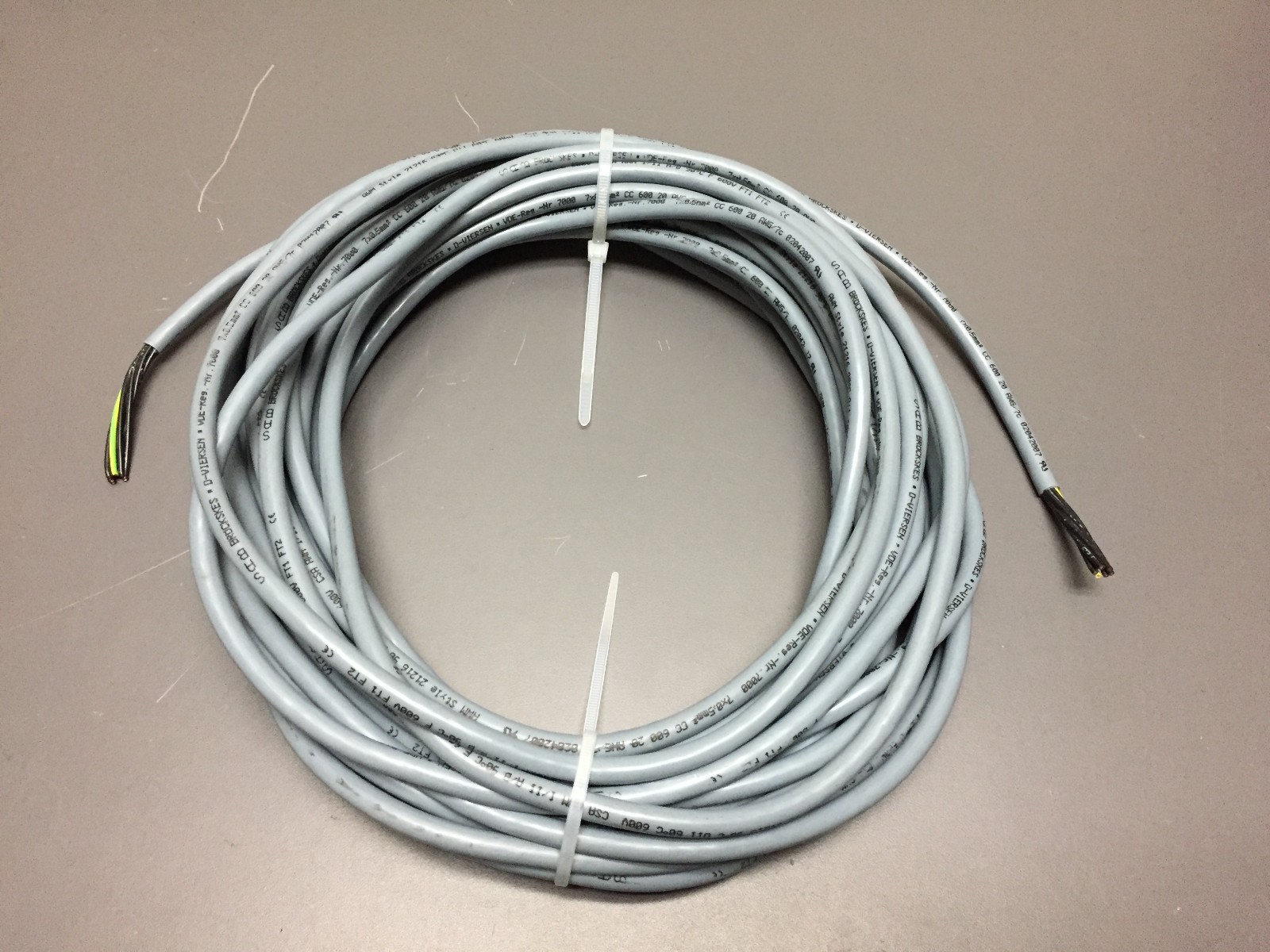 SAB Brockskes 02042007, D-VIERSEN VDE Reg.-Nr. 20AWG, 7 Cond Cable 45FT ...