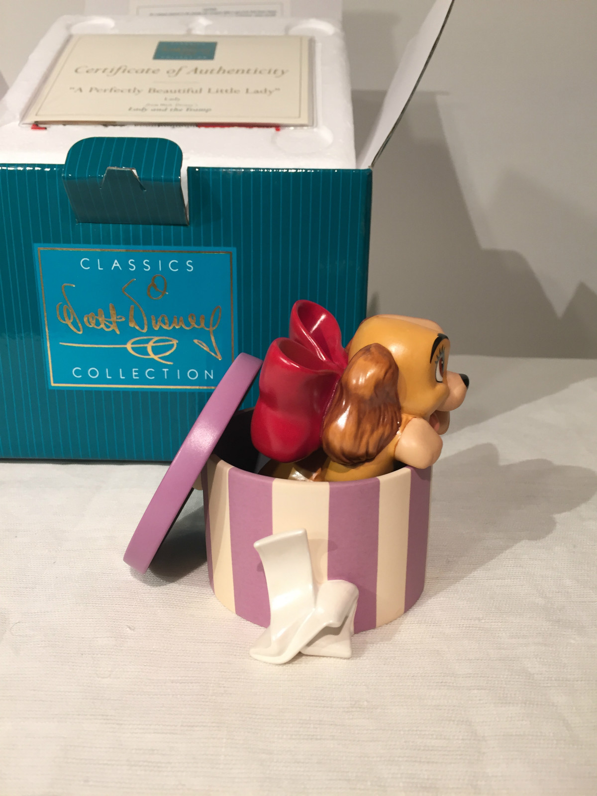 Walt Disney Classic Collection Lady and the Tramp A perfectly Beautiful ...