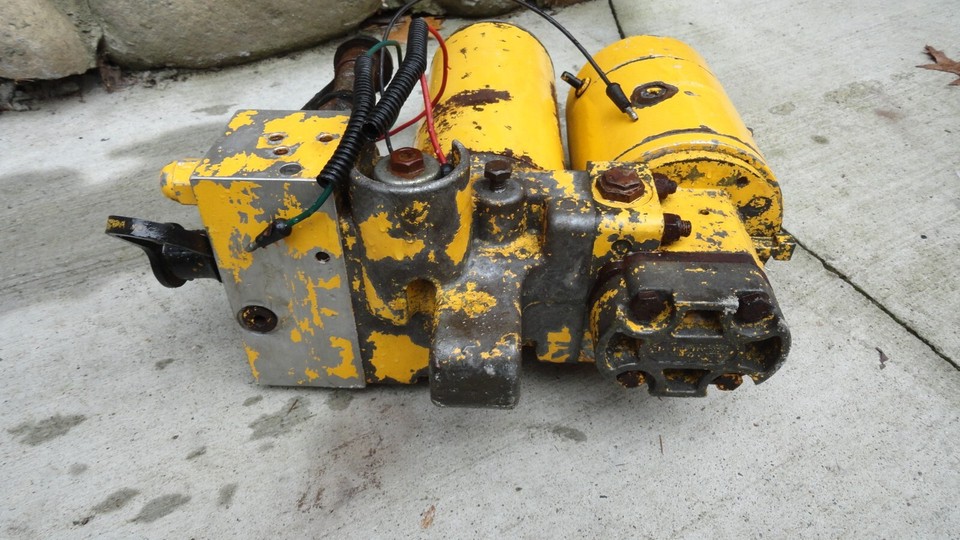 Working Meyer E-57H Snow Plow Pump E47 E57 E60 Hydraulic Unit ...