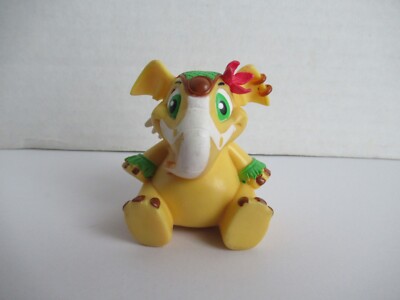 Neopets Island Elephante Mini Figure Series 2 Mystery Island Elephant ...