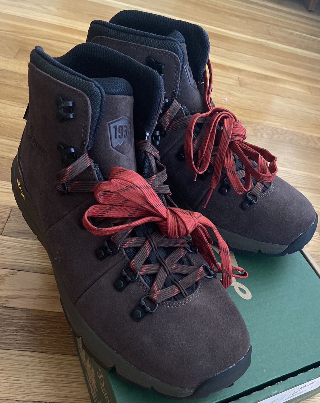 BRAND NEW IN BOX DANNER® MOUNTAIN 600 BOOTS 36233 - Java / Bossa Nova $190 | eBay