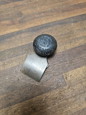K51- Antique 1800s L. Bailey Victor Block Plane Lever Cap & Medallion ...