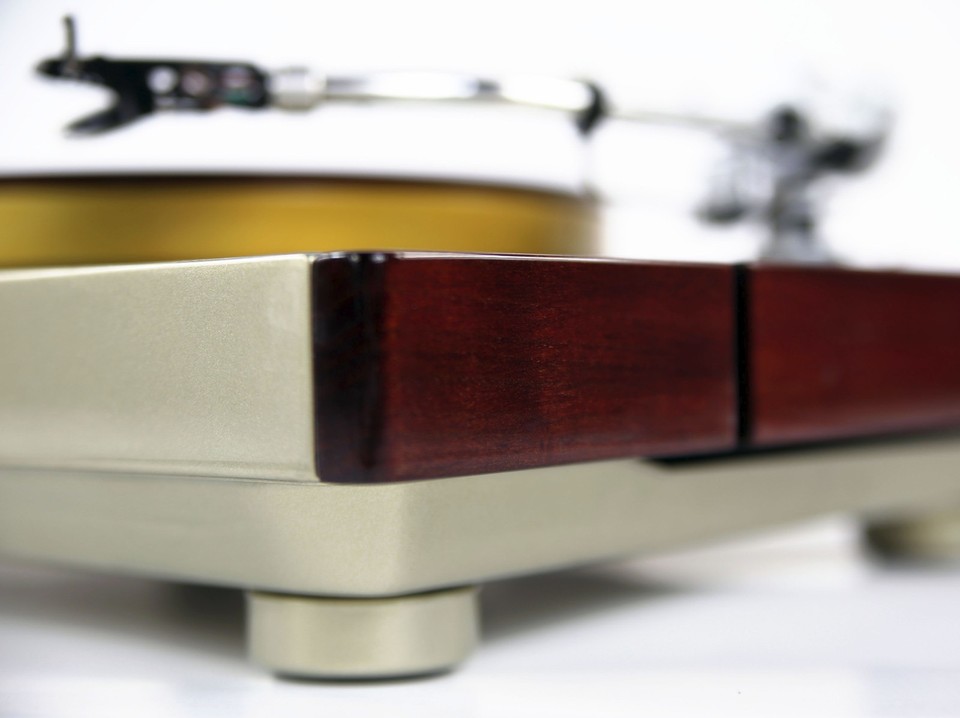 Restored Thorens TD 320 Champagne With SME 3009 Tonearm And Housing ...