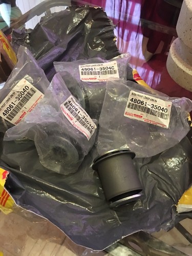 Genuine Toyota 4runner Tacoma Lower CNTRL Arm Front Bushing 4806135040 ...