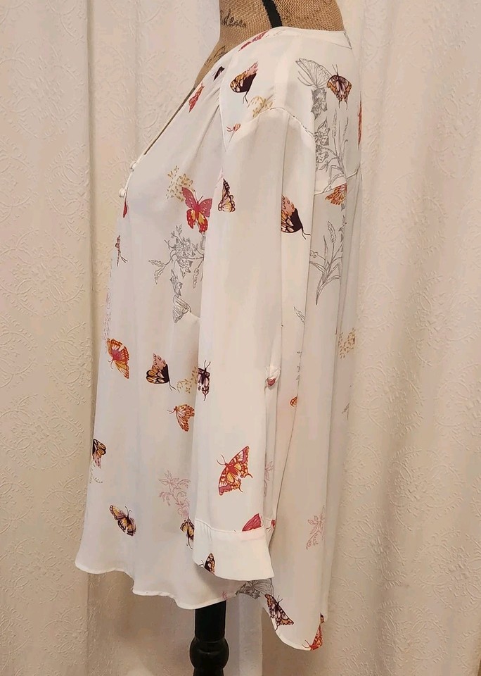 Torrid Women's 1 White Butterfly Roll Tab Sleeve V-Neck Tunic Blouse | eBay