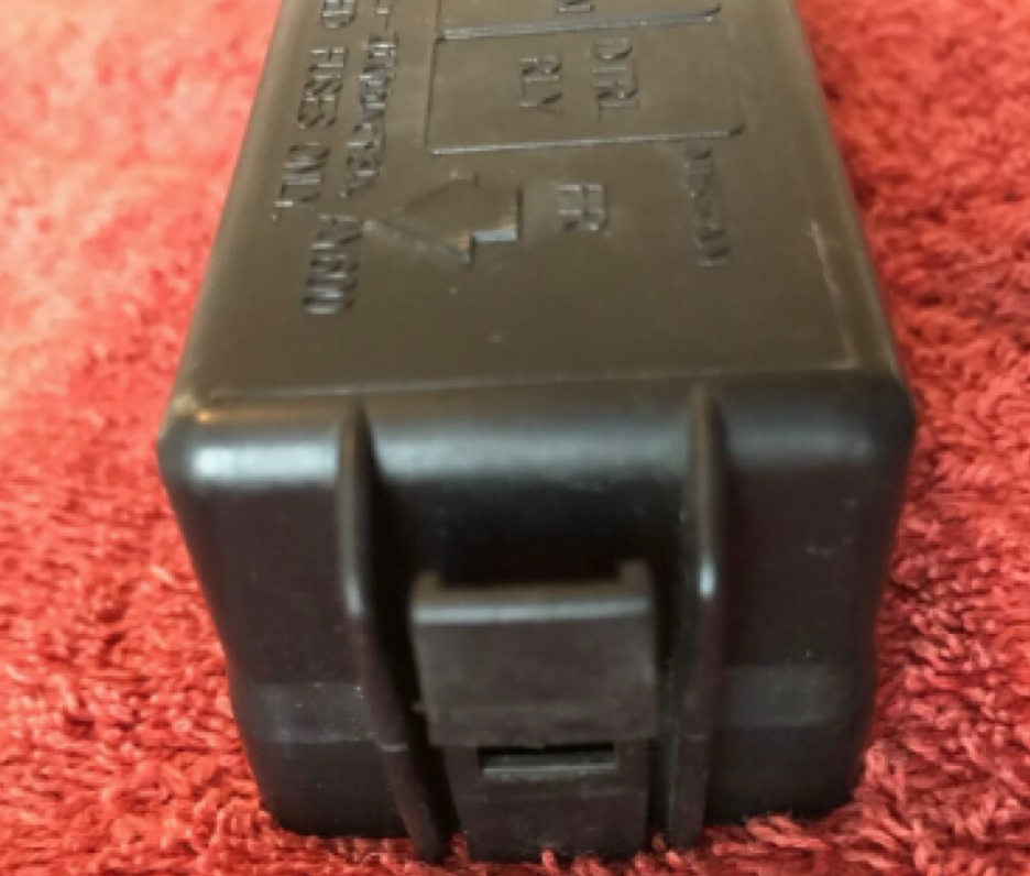 ORIGINAL NISSAN NOTE MICRA ALMERA JUKE ENGINE BAY FUSE BOX COVER | eBay UK