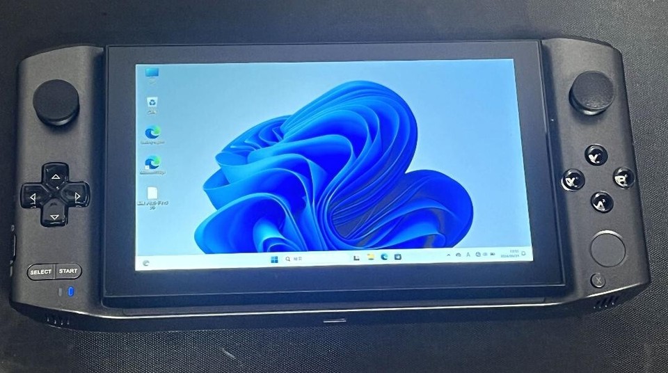 GPD WIN3 Core i7 1165G7 16GB 1TB mini PC Console Used From Japan | eBay