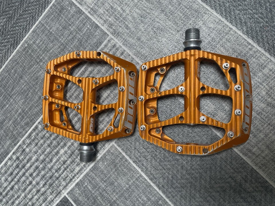 Hope F20 Flat Pedals Orange Mountain Bike | eBay UK