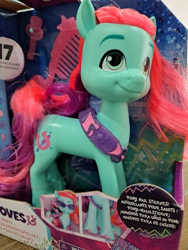 My Little Pony JAZZ HOOVES Pedicure Party 6” Figure~ Accessories ...