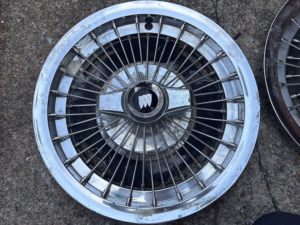 Buick Wire Wheel Hubcaps 15" 1963 - 67 Riviera Lesabre | eBay