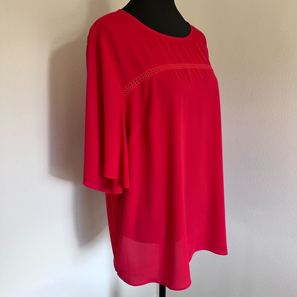LOFT Plus Mixed Media Short Sleeved Blouse w Eyelet Detail - Red - Size ...