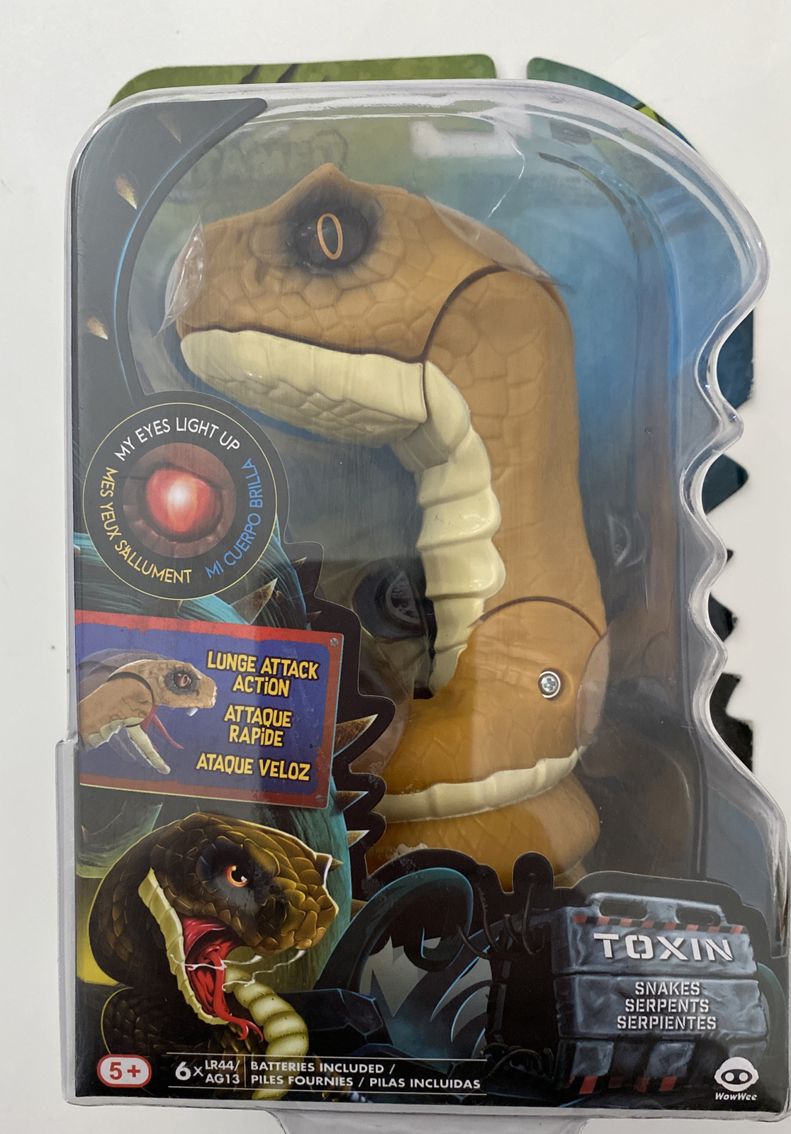 Fingerlings WowWee Untamed Toxin Snake Interactive Lunge Attack Action ...