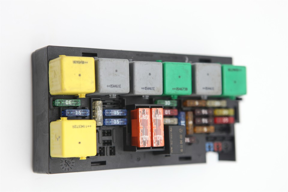 Front Relay Fuse Box For 2006-2013 For Mercedes W251 R500 ML550 GL550 ...