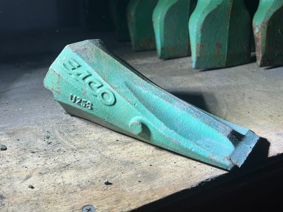 Esco Ultralok U25S Bucket Teeth | eBay