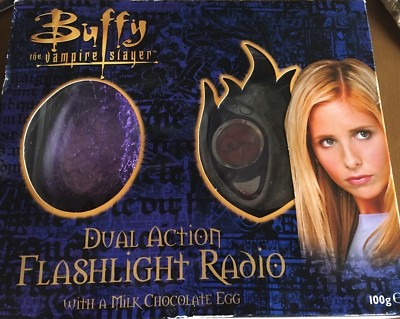 BUFFY VAMPIRE PLAYWORKS EASTER EGG DUAL FLASHLIGHT RADIO AU IMPORT UBER ...