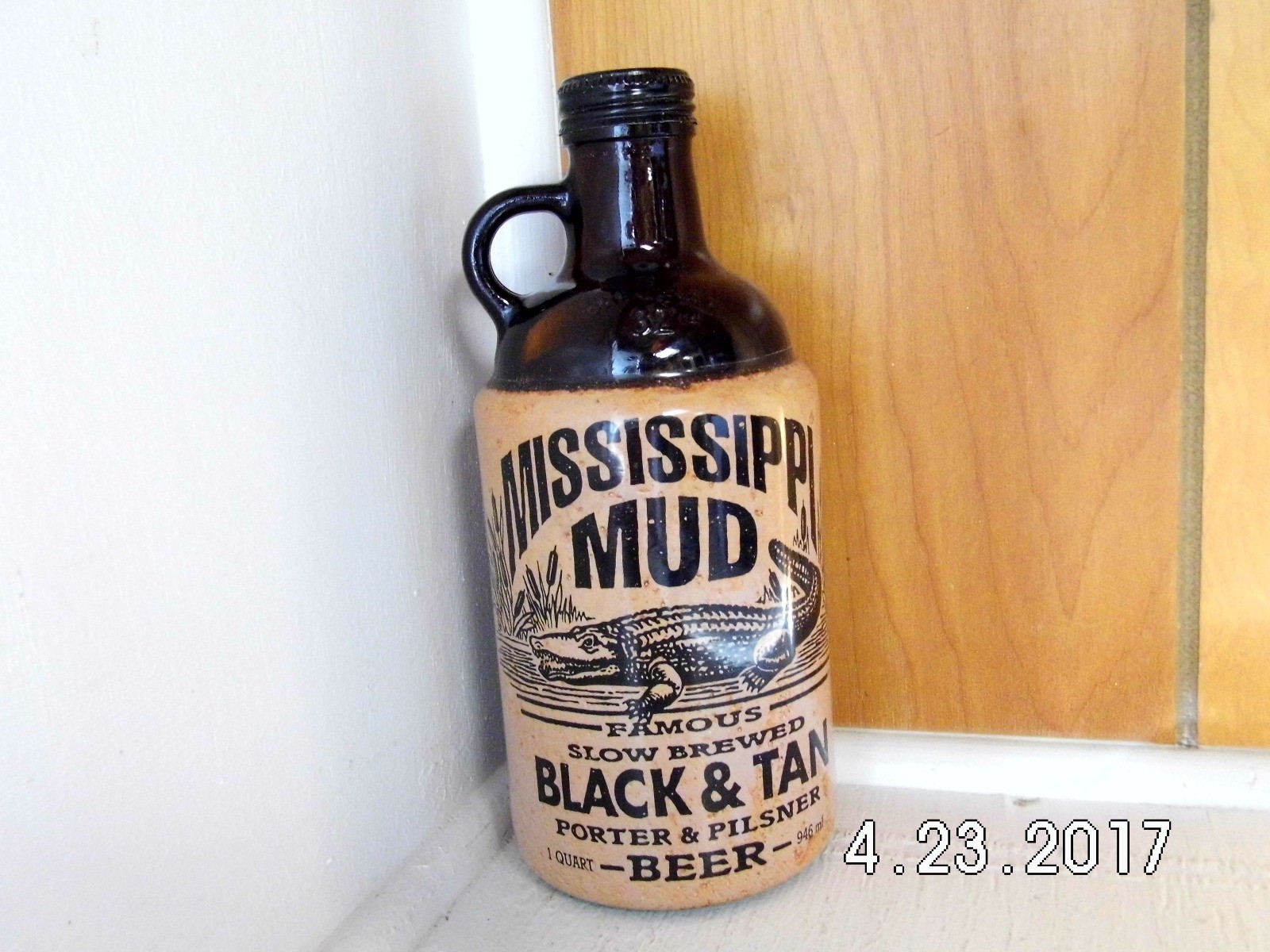 Mississippi Mud Slow Brewed Black & Tan Porter & Pilsner Beer Bottle ...