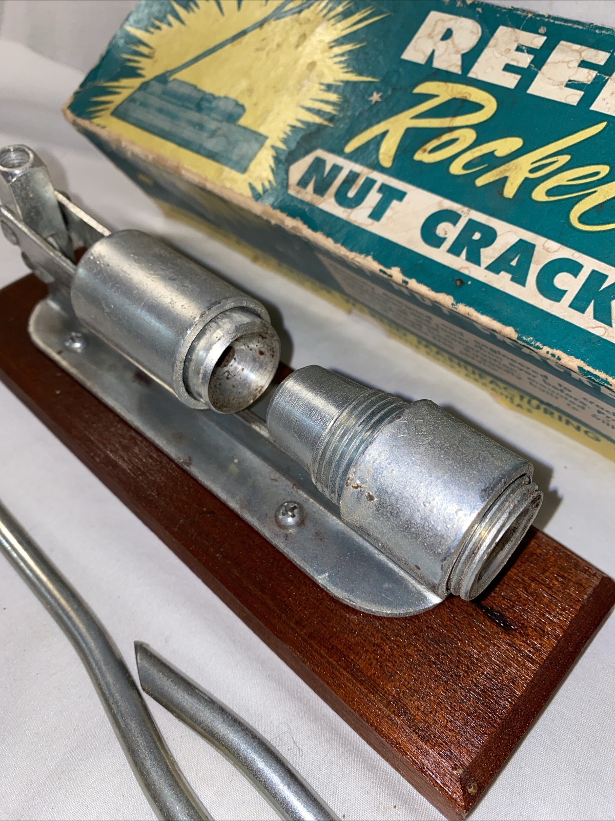 Vintage REED'S ROCKET NUT CRACKER IN BOX MODEL R-300 | eBay