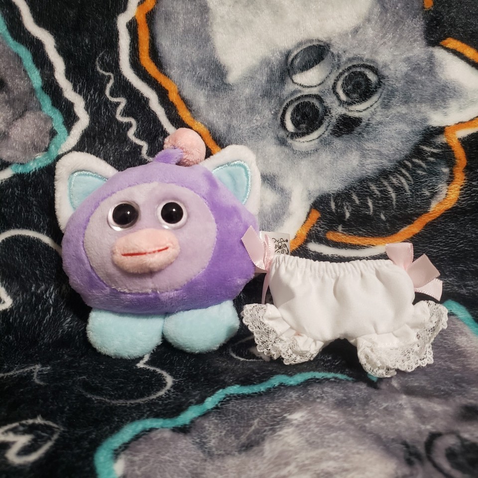 ItemLabel OuiOui All Stars Series Stinker | eBay