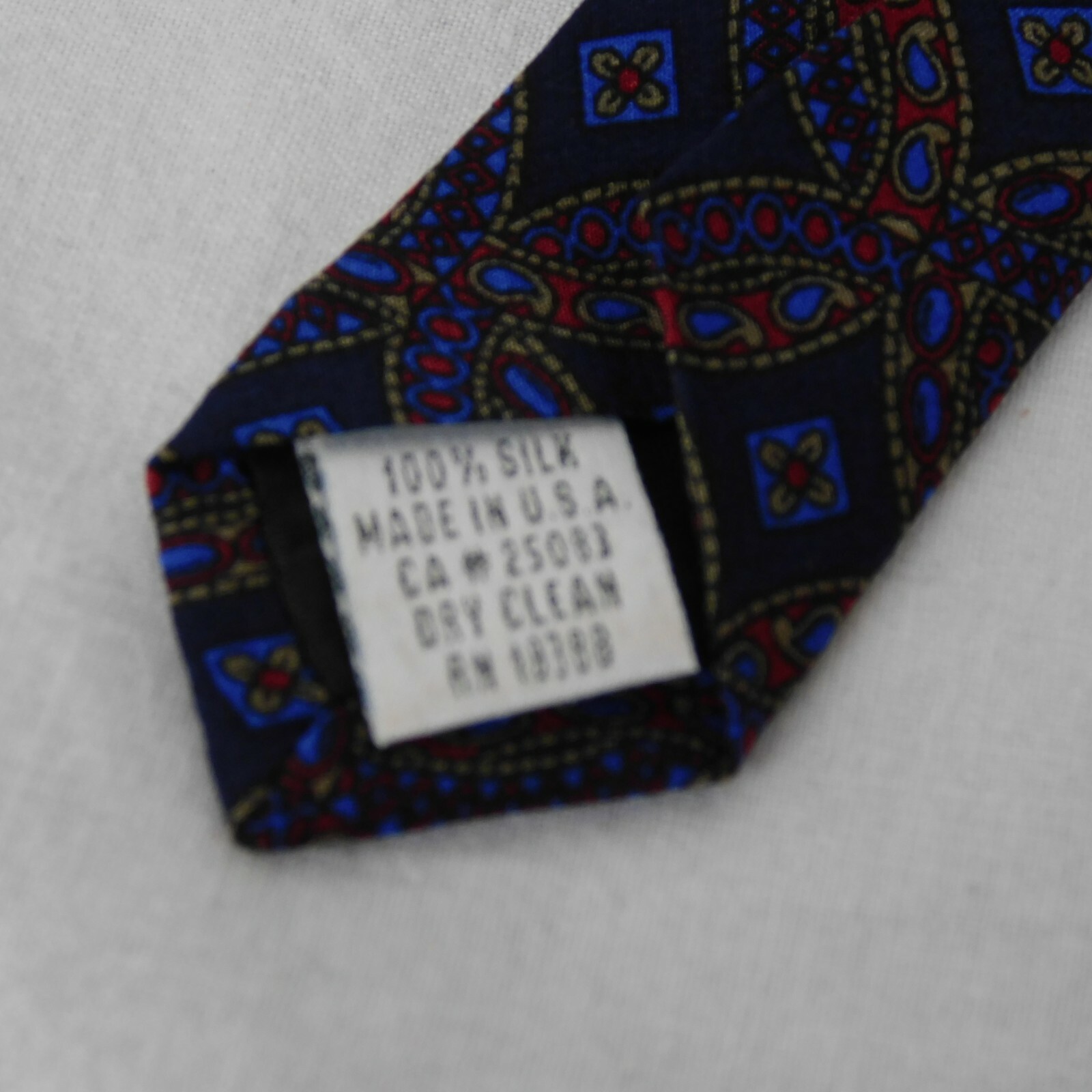 The Disney Store Mens Blue Necktie 100% Silk 58" lg 3.5" wd Mickey ...