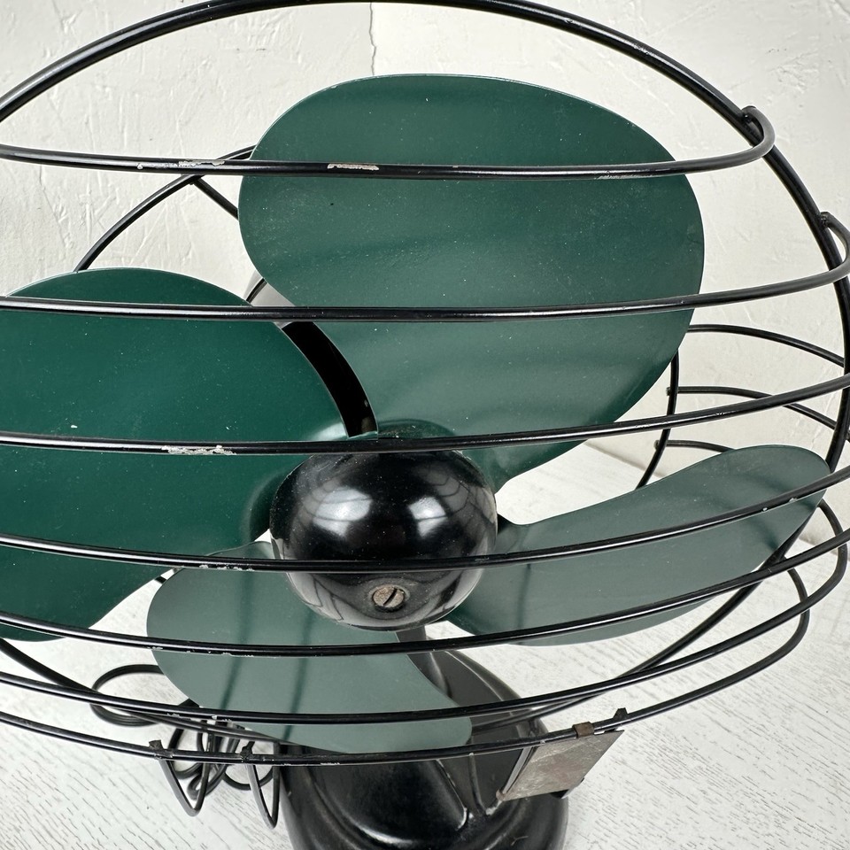 Vintage Oscillating Desktop Fan Black Cast Iron Base Emerald Green ...