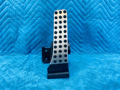 Genuine Mercedes Gas Accelerator Pedal 2043000204 OEM | eBay