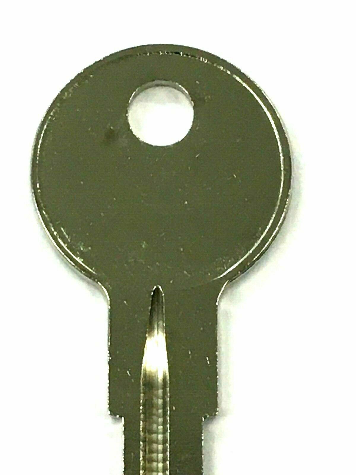 1 New Fulton Hitch and Coupler Locks Key Blank B3 1098L 98L HN2 Keys ...