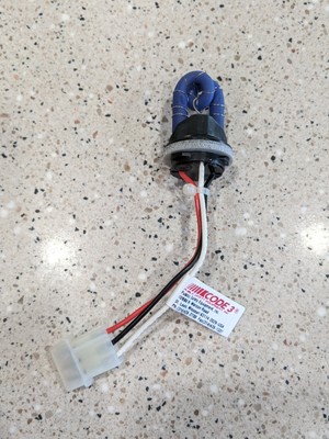 Strobe & Beacon Lights - Code 3 Strobe