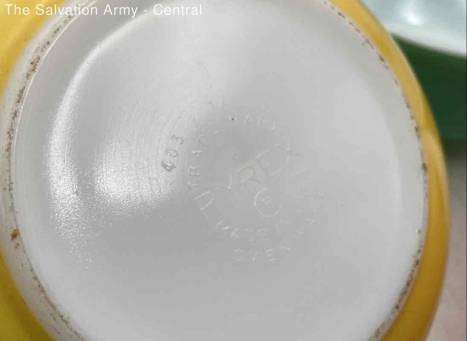 Pyrex Blue Red Yellow Round Shape Kitchenware Mixing Serving Bowls Lot ...