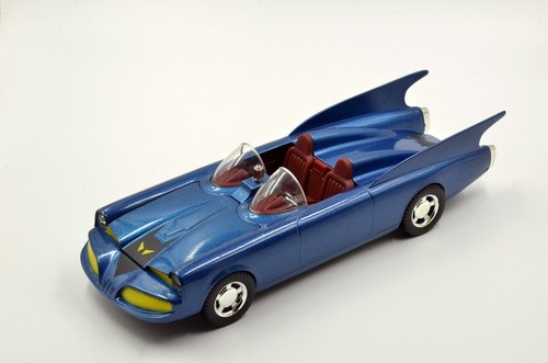 2004 Corgi DC Comics Batman 1960 Batmobile BMBV1 Diecast Car (New ...