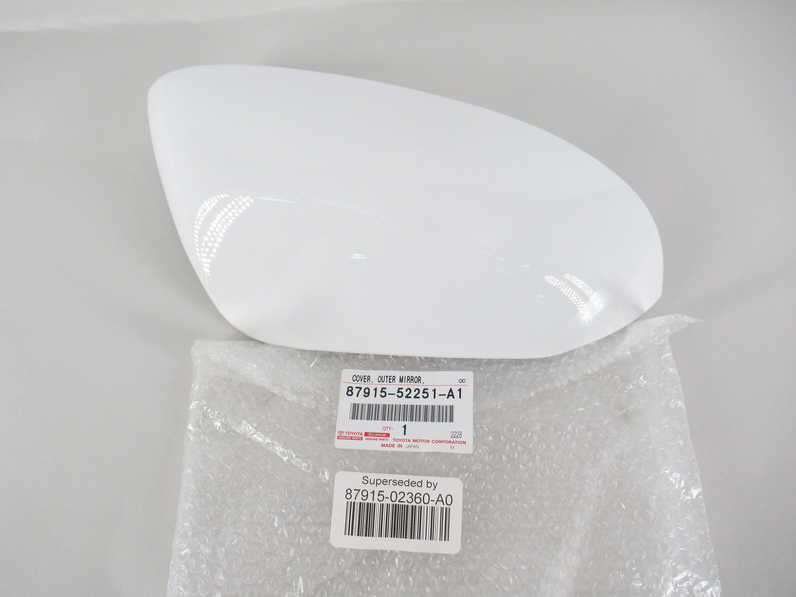 Genuine Toyota 87915-02360-A0 Passenger RH Side Mirror Cover White 19 ...