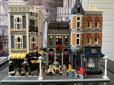 LEGO CREATOR Expert 10255 Assembly Square 100% Complete w/instructions ...