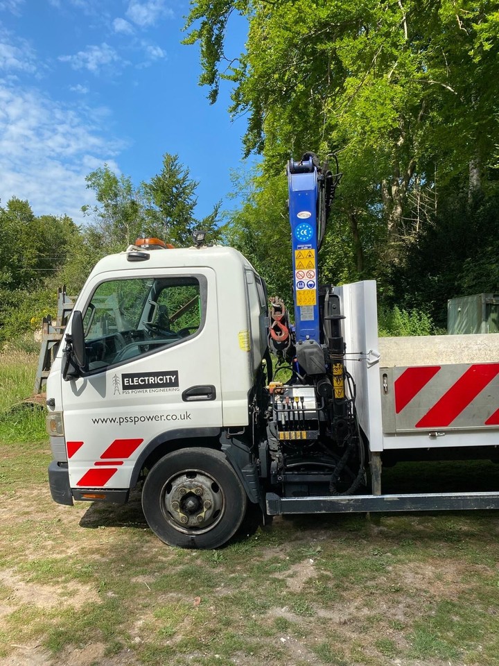 Mitsubishi canter 7.5t HGV with PM6 remote control HIAB | eBay UK