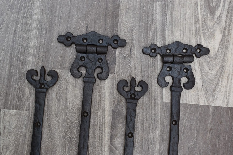 4 pcs Vintage Cast iron handmade french gate door hinges arrow head ...