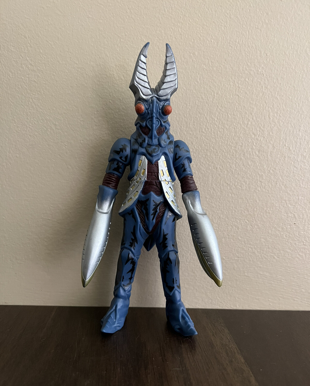 Alien Baltan Basical Ultra Monster Series Ultraman Cosmos Kaiju Toy ...