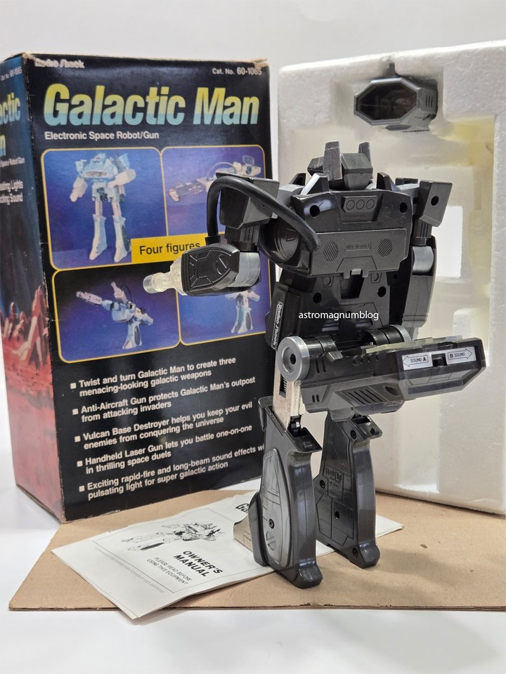 Galactic Man (Shockwave Astro Magnum) Transformer robot vtg complete ...