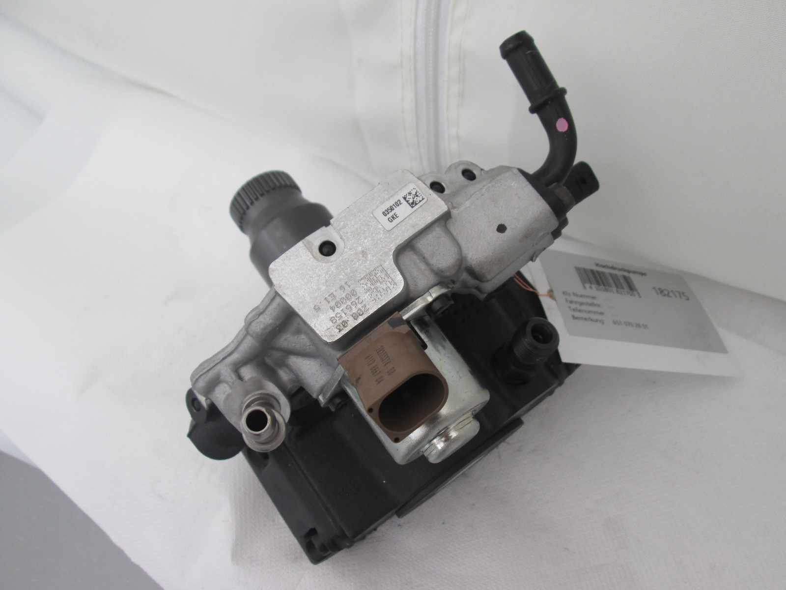 Mercedes-Benz M651 Hochdruckpumpe A6510702801 neuwertig im Tausch ...