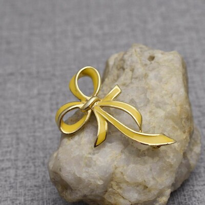 Vintage Gold Tone and Yellow Enamel Decorative Ribbon Brooch | eBay