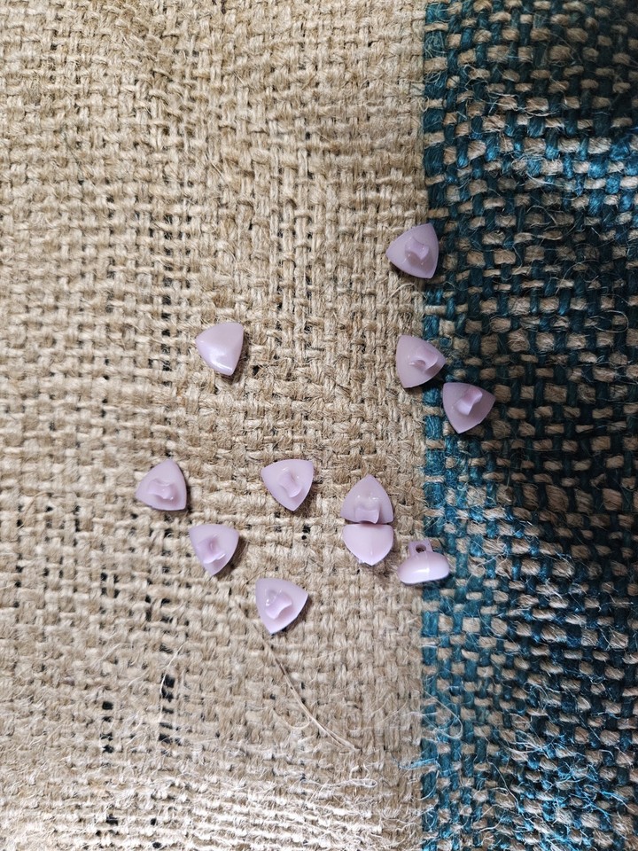 Small Triangle Shape Plastic Buttons Light Purple Lavender Color | eBay