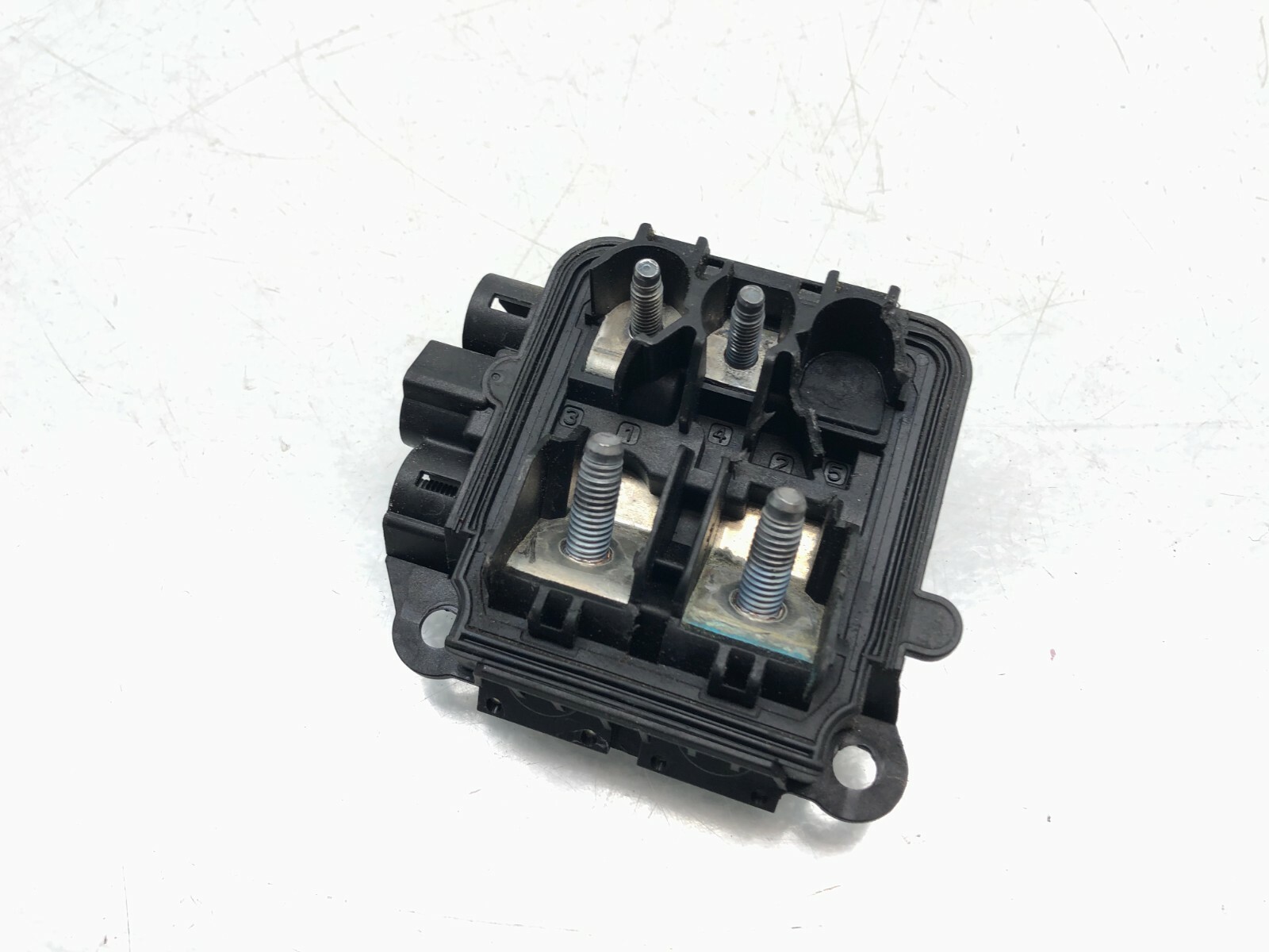 2015-2018 MERCEDES-BENZ C300 W205 BATTERY POSITIVE CABLE CONNECTOR ...