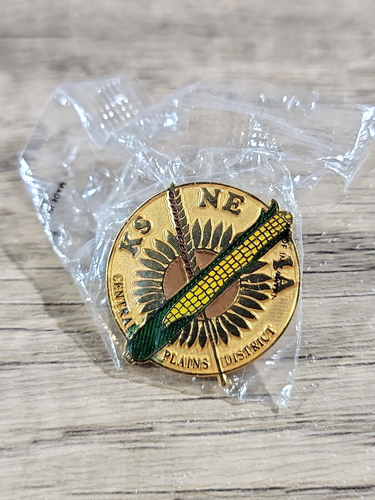 Vintage Kansas Nebraska Iowa Central Plains District KS NE IA Lapel Pin ...