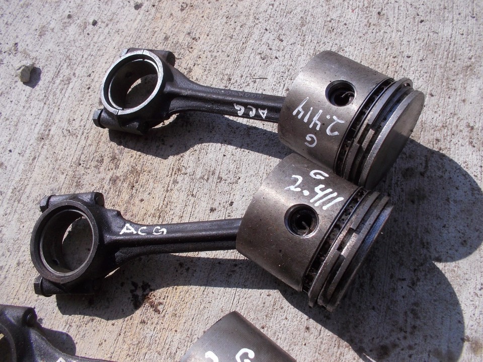 Allis Chalmers G Tractor AC AC engine motor piston pistons rod rods ...
