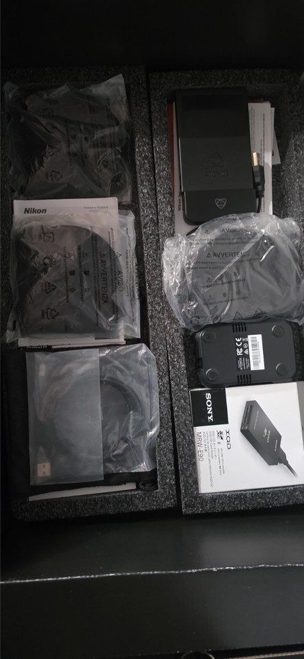 Nikon D850 Filmmakers Kit 45.7-mp full-frame sensor DSLR camera w ...