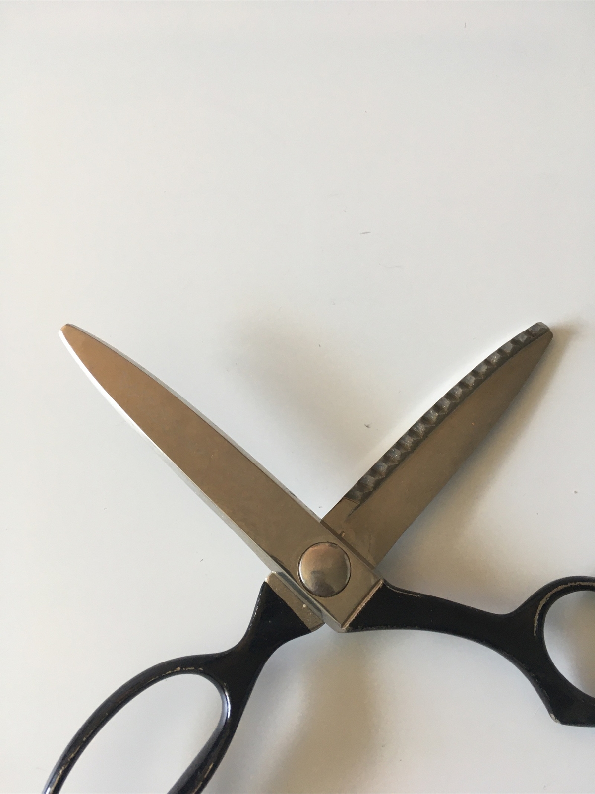 Lot of 2 WISS Model CB7 Pinking Shears and Clauss 3310 Moly Scissors | eBay