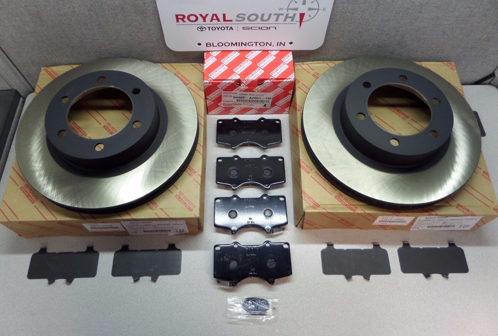 Toyota 4Runner Front Brake Pads & Rotors Set Genuine OEM OE | eBay